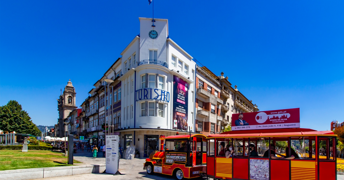 Posto de Turismo de Braga distinguido com o Prémio Travellers’ Choice ...